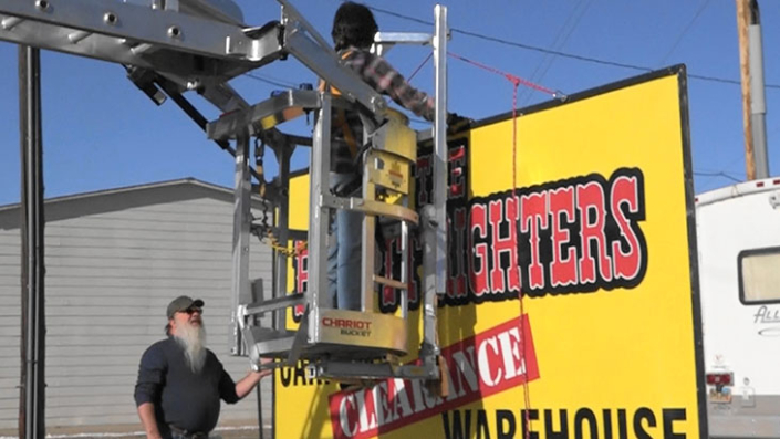 Signs By Scott - Van Ladder Bucket Trucks